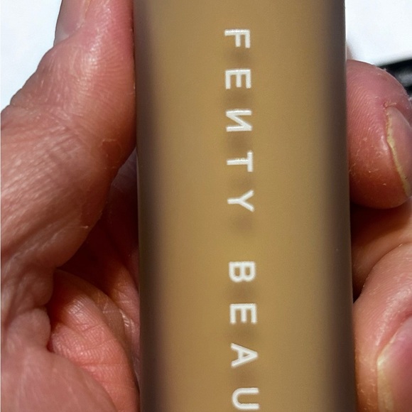 Fenty Beauty | Makeup | Nib Fenty Beauty Soft Matte Longwear Foundation ...